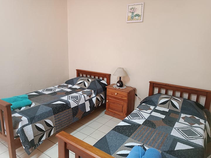Apartamento Low Cost Planta Baja, Cerca Del Centro - Mendoza