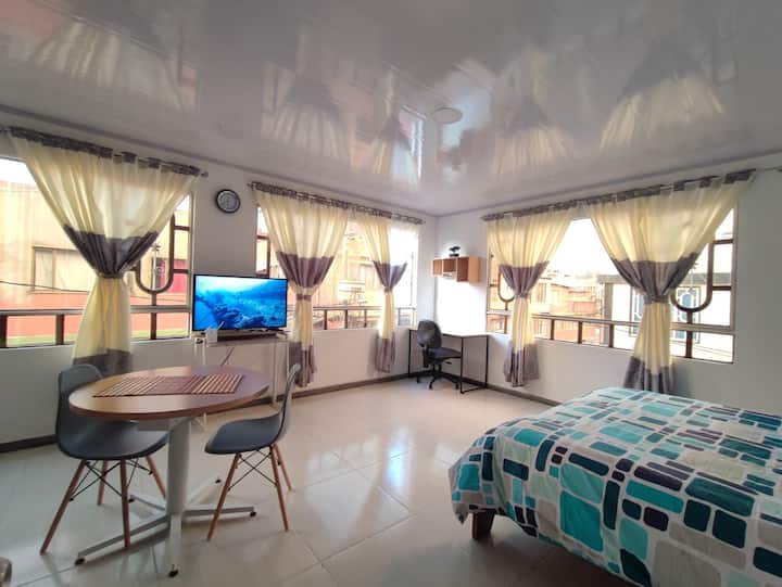 Amplio Loft+zona De Trabajo+wifi - Bogotá