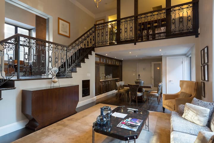 Penthouse King Suite - Midtown Manhattan - New York City