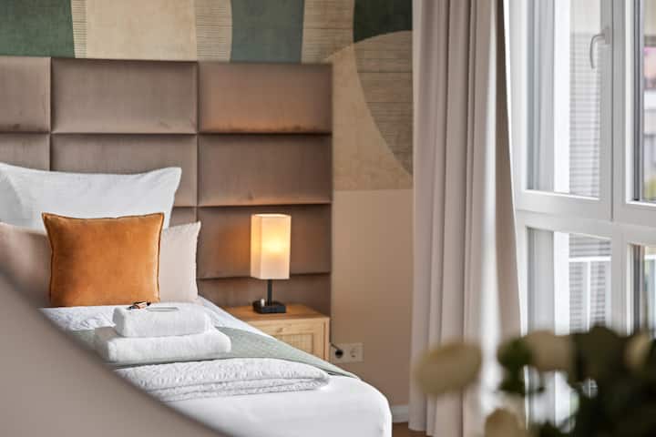 Suite For 6 | Parking, Kitchen & Coffee-machine - Colonia