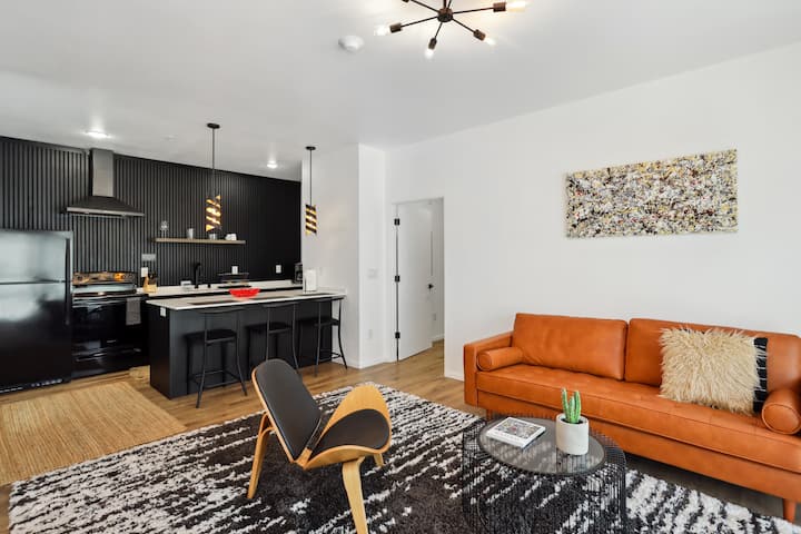 Penthouse Suite 13, Downtown White Salmon - White Salmon, WA