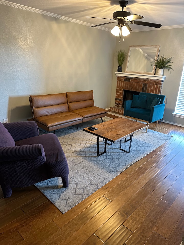 Entire Condo In Midland - Cozy & Great Location - Midland, TX