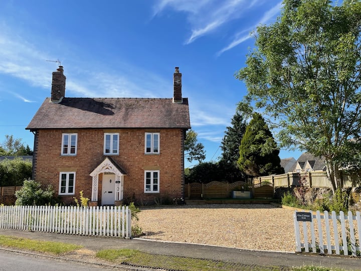 Elm Cottage - Cotswolds