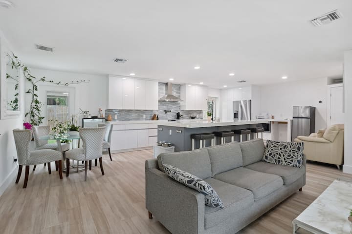 The Perfect Getaway I - Boynton Beach, FL