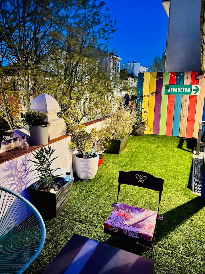 Maison De Maître Avec Terrasse Au Centre-ville - Perpignan