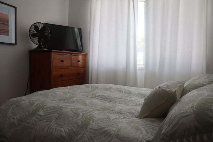 Entire Apartment In The Centre Of Mermaid Beach - Bond University