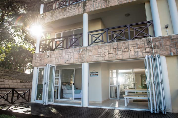 Aruba Breeze - Jeffreys Bay