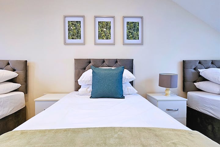 Triple Room + Ensuite - Redhill, Crawley, Gatwick - Redhill