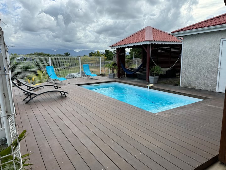 Belle Villa F5 Moderne Et Familiale à Baie Mahault - Guadeloupe