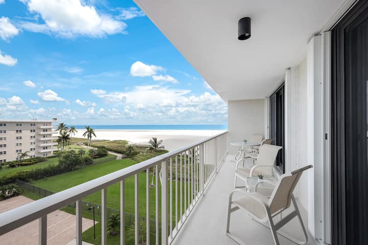 Welcome To Your Exclusive Beach Front Retreat! - Marco Island