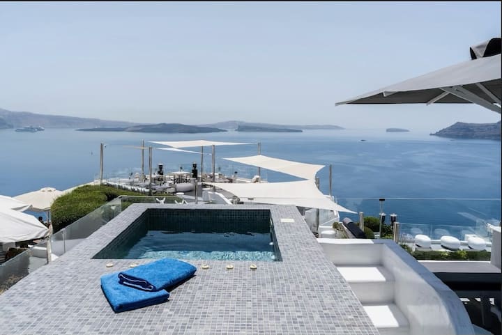 Aqua Suite At Enalion White Suites - Oia