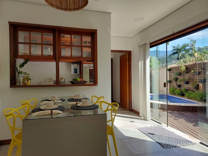 Linda Casa Em Paraty - 3 Suítes, Banheira, Piscina - Brasil