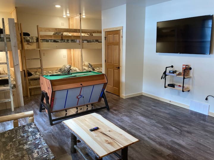 Lakefront Trail Bunkhouse 17b - Houghton, MI