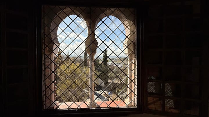 "Retiro De Lujo: Torre ÁRabe Con Patio Central - Arganda del Rey