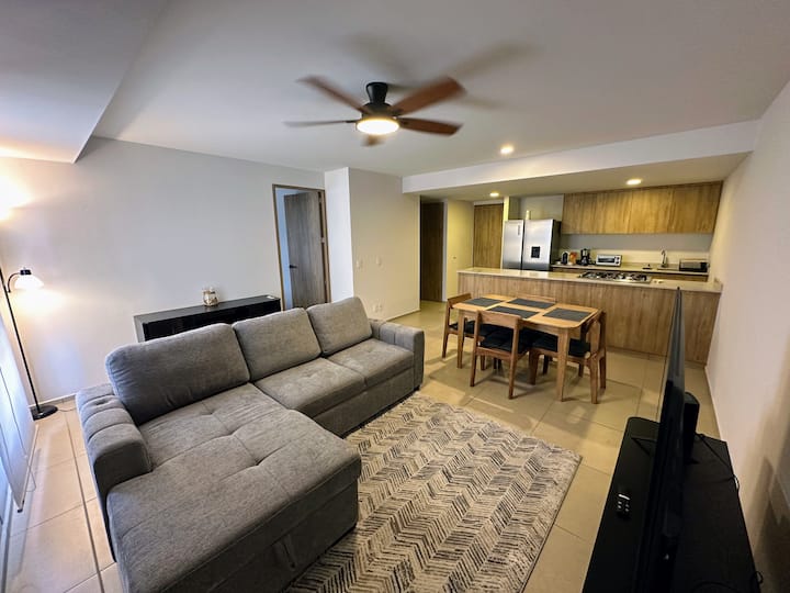 Modern Apt Near Aud Telmex & Andares + Parking - Guadalajara