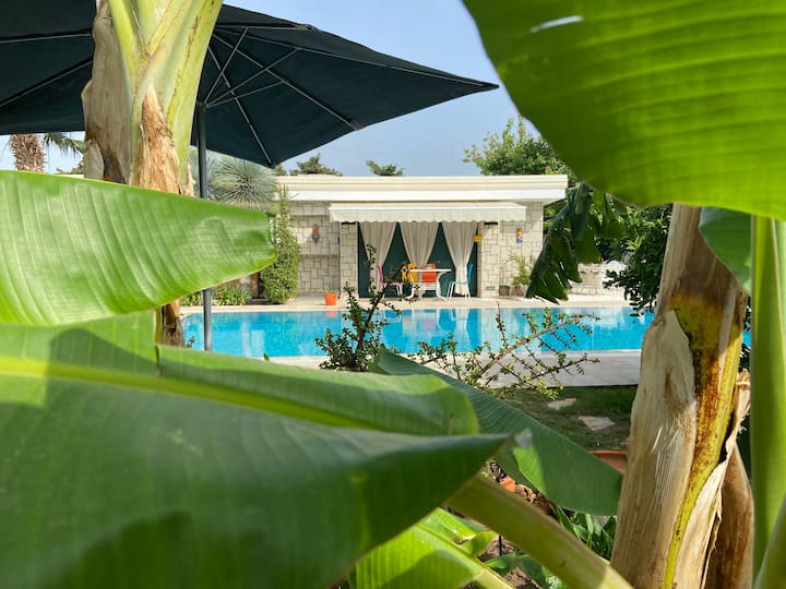 Privacy In Ardıç Havuzlu Villa  Xii - Alaçatı
