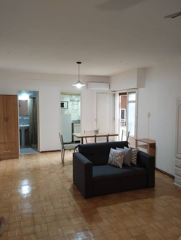 Dto En Plena Av Corrientes Y Montevideo Teatros - Buenos Aires