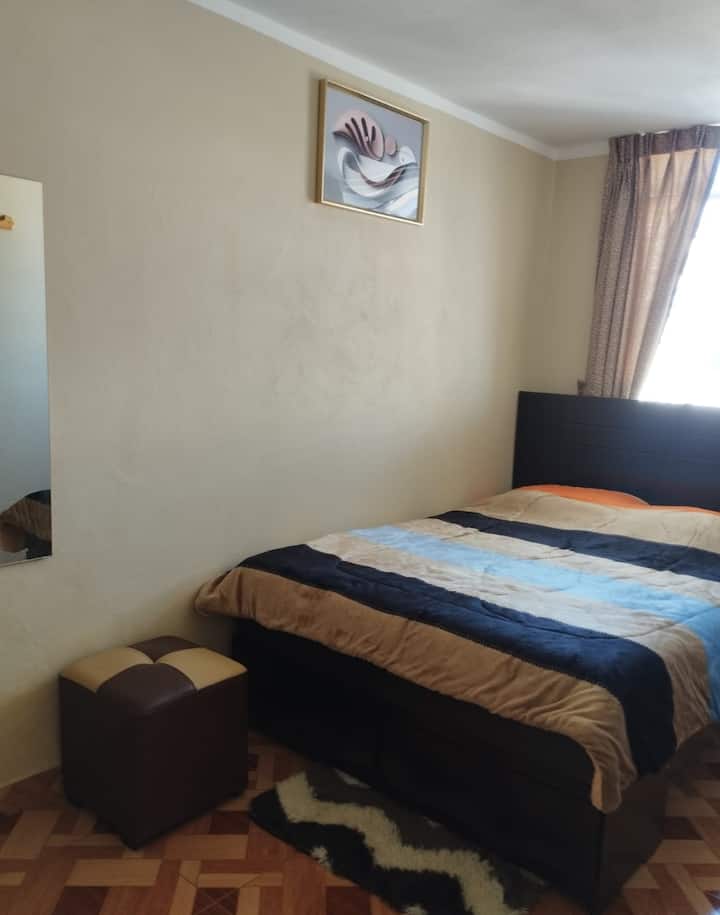 Ambiente Con 3 Habitaciones (Hasta 5 Personas). - Ayacucho