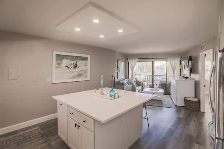 Condo In Marco Island - Marco Island, FL