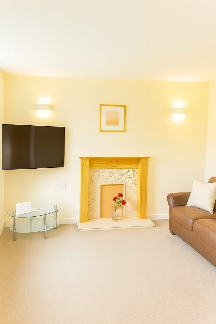 Modern 4 Large Bedroom, House - 謝菲爾德