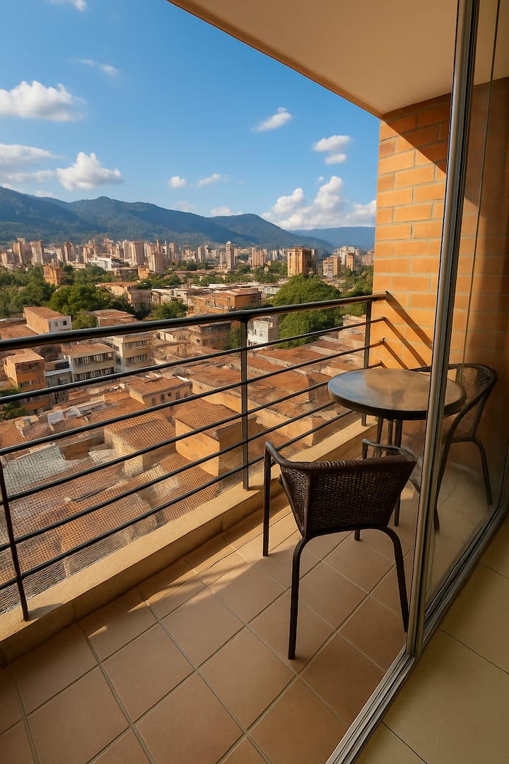 Apto Con Vista Y Buena Ubicación En Medellin - Medellín