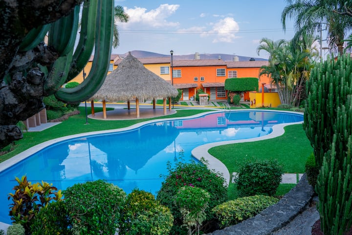 Oasis Casa Girasoles - Estacas