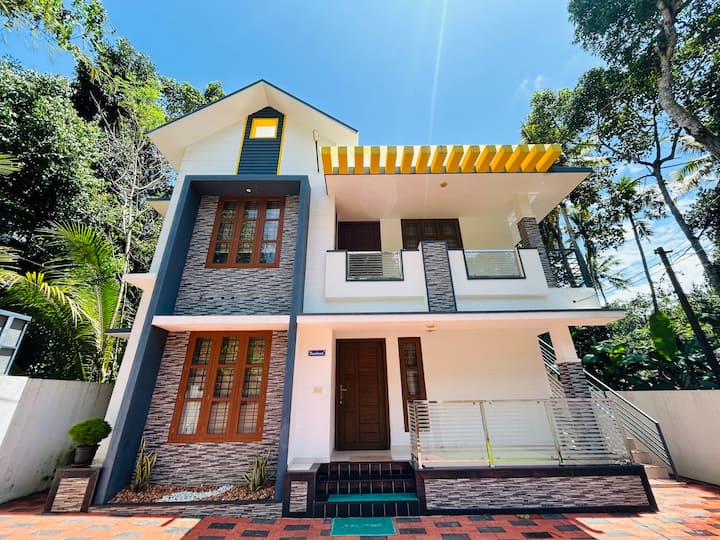 Spacious 4br Ac Villa | Trivandrum | Kitchen - Kovalam