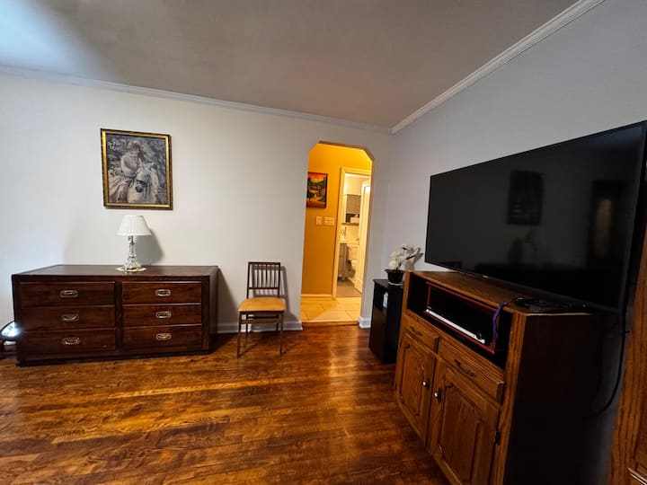 Cozy 1br Bensonhurst Retreat W/ Easy Transit - New York City