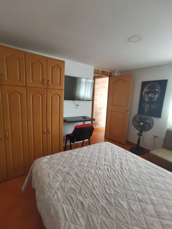 Aparta Estudio 304 Laureles Estadio / Wifi 300mbs - Medellín, Colombia