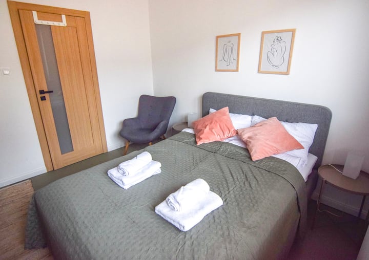 Apartament Sikorskiego + Parking - Poznań