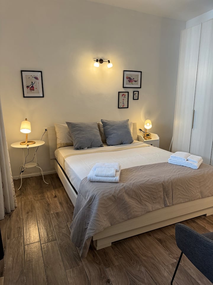 Piano Terra Con Resede Privato - Viareggio