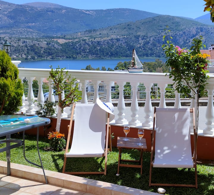 Blue Lagoon Luxury Apartment  B2 - Cephalonia
