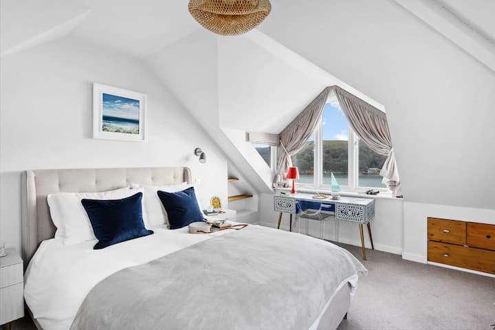 'Monkeymagic' - Stylish Fowey 2 Bed With Sea Views - Fowey