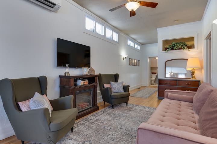 Downtown Apt, Above Shops & Coffee! - Lake Kegonsa, Stoughton