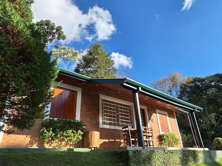 Casa Em Condomínio Com Localização Privilegiada - Campos do Jordão