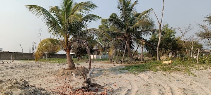 Lahiri Villa-beach Villa (North).2 Ac Bedrooms - Bakkhali