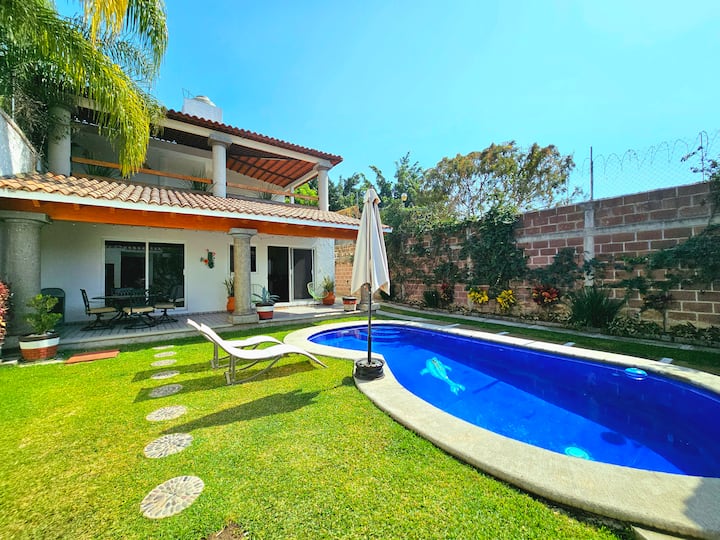 Casa Jardín De La Brisa, Con Alberca Privada. - Cuernavaca
