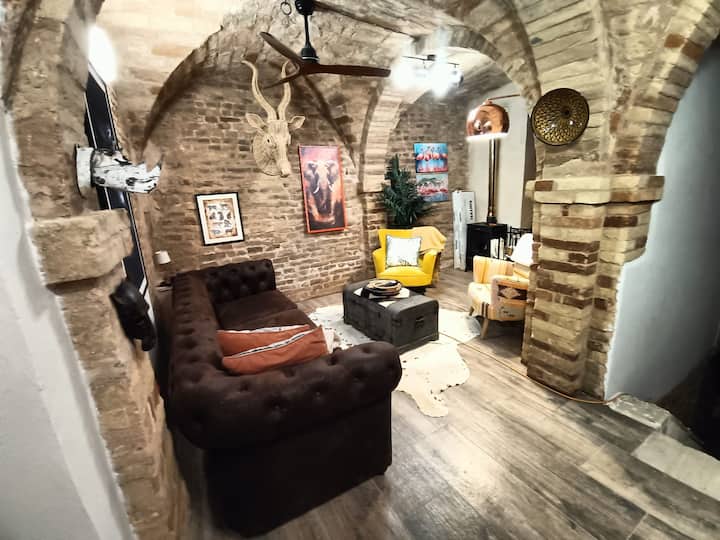Ground Floor Apartment In Historic Town Centre - Cupra Marittima
