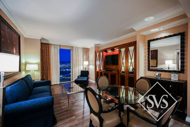 E24i2* 1bd/2ba W/balcony/full Kitchen/pool/gym - Las Vegas, NV