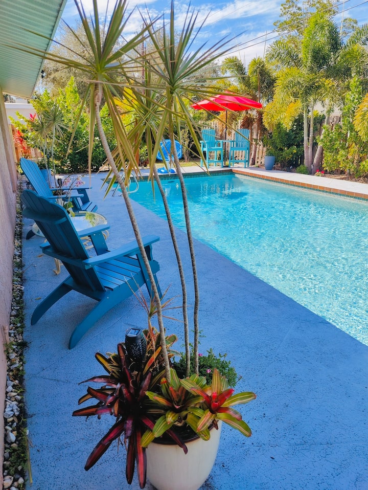 Serene 3br Family Retreat | Firepit & Pool - Sarasota, FL