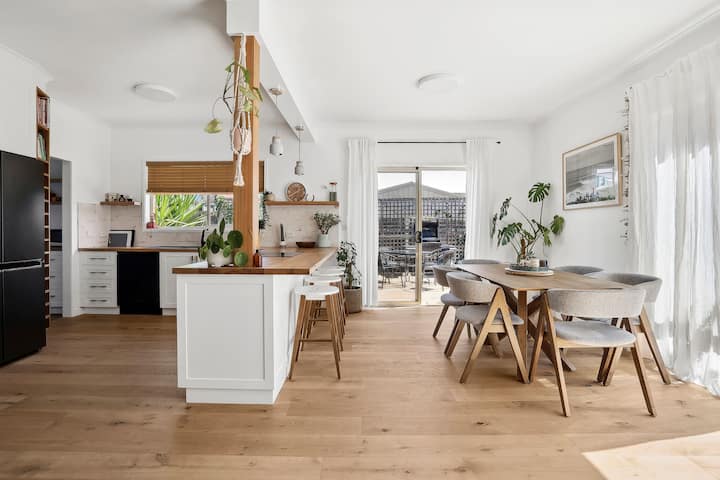 Spring Street Townhouse - Walk Everywhere! - North Shore