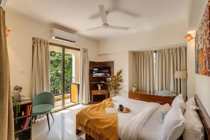 Simple Elegance 2-br Lux Apt Near Candolim Beach - Goa