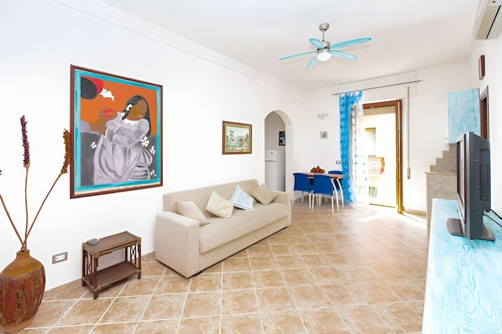 Wonderful Flat In The Center Of The Island - La Maddalena