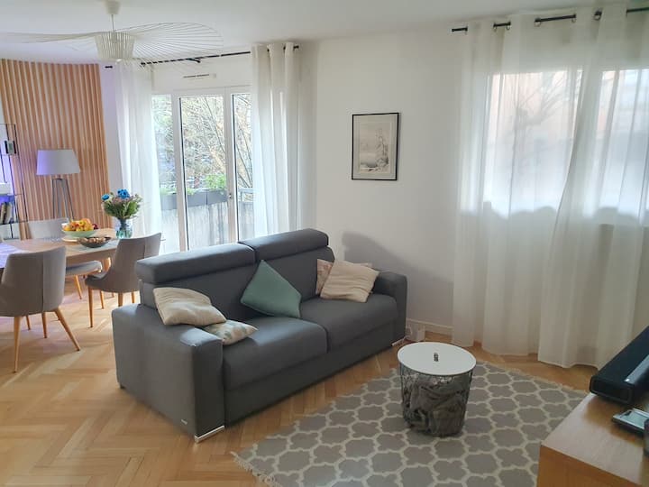 Beau 66m² Avec Balcon, Proche Métro Et Commerces - ブーローニュ＝ビヤンクール