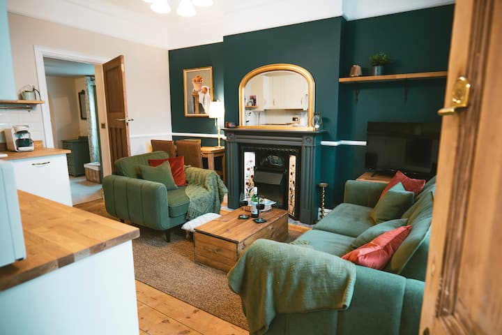 The Prestbury Annexe - Cheltenham