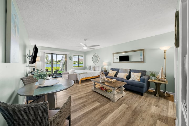 Lakefront  With Beach View. - Panama City Beach, FL