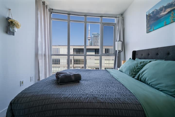 Sky Living : Awesome Lake And City View, Park Free - Toronto