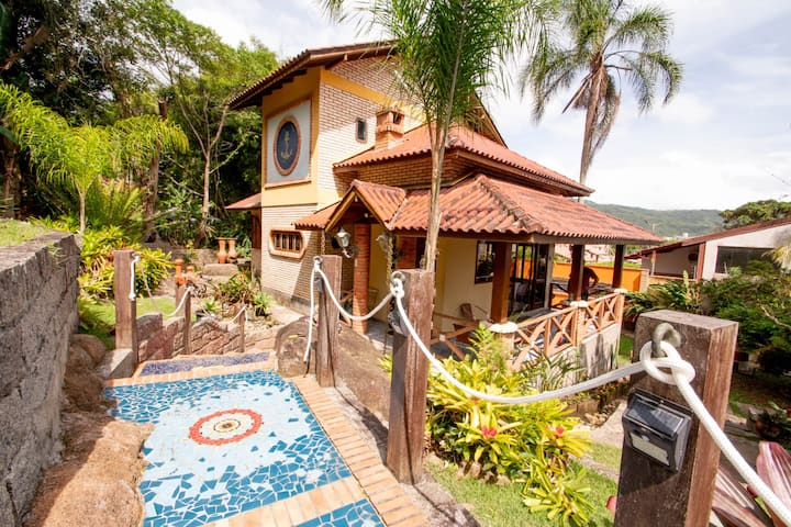 Casa Do Pirata- Praia De Palmas - Governador Celso Ramos