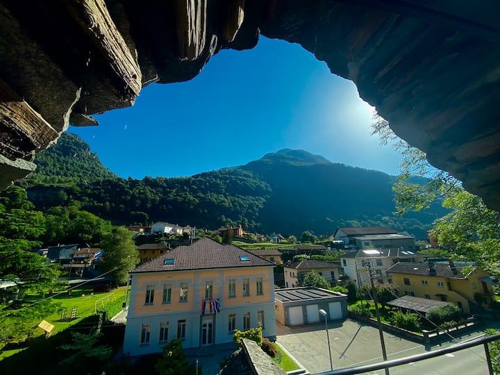 Adlerhorst Und Liebesnest! - Sonogno