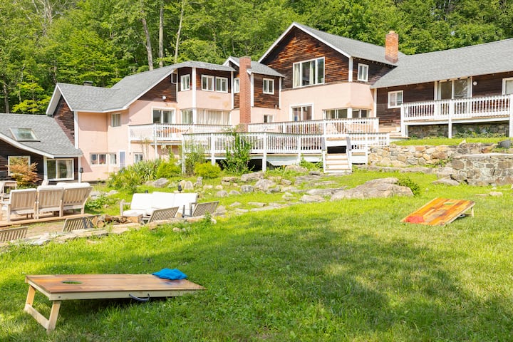 8,200 Sq Ft Villa W/ Movie Theater, Pool Game Room - Brewster, NY